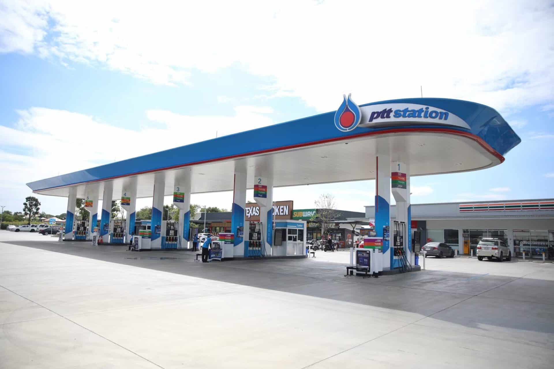 OR เตรียม PTT Station พระราม 2 เป็นจุดฉีดวัคซีน COVID-19 ...