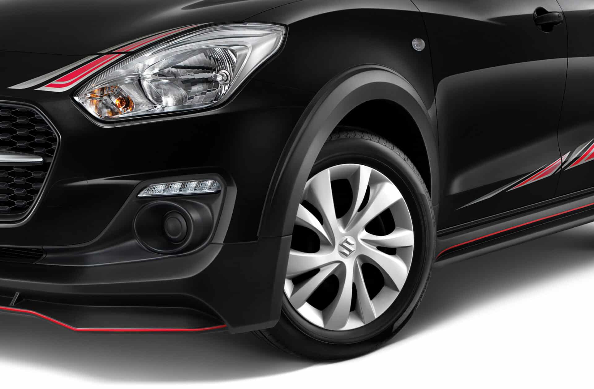 ‘SUZUKI SWIFT GL PLUS’ อัพเกรดชุดแต่งรอบคัน ค่าตัว 567,000 บาท ...