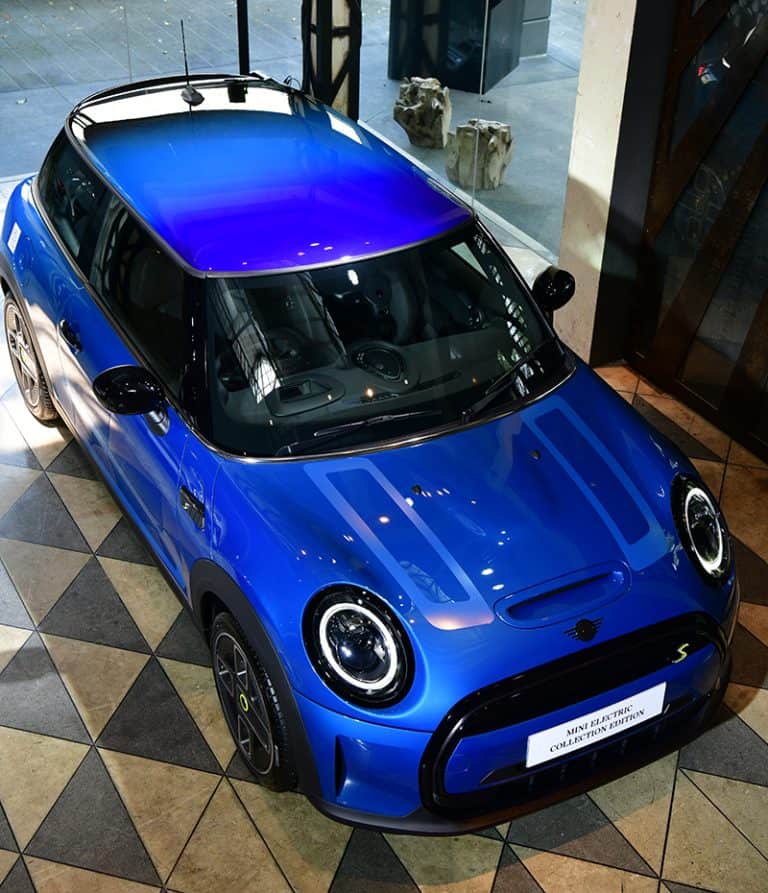 ราคาอย่างเป็นทางการ MINI Electric Collection Edition : 2,459,000 บาท ...