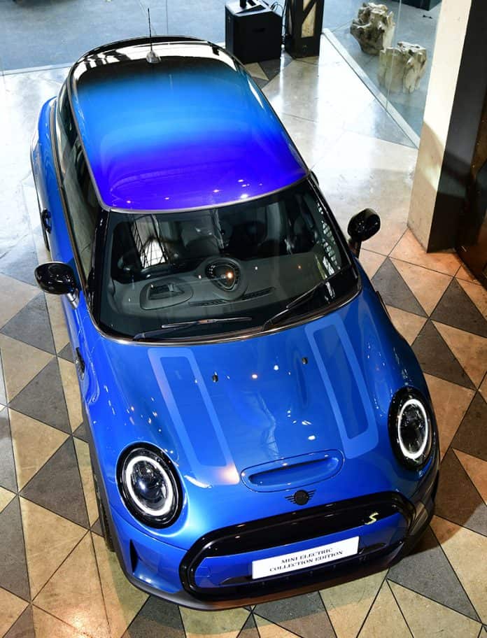 ราคาอย่างเป็นทางการ MINI Electric Collection Edition : 2,459,000 บาท ...