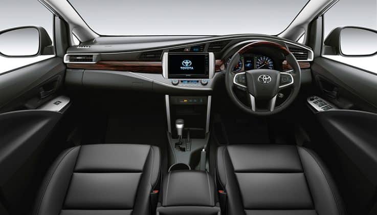 Toyota INNOVA EV Concept รถยนต์ไฟฟ้า 100% เบาะ 3 แถว 7 ที่นั่ง โชว์ตัว ...