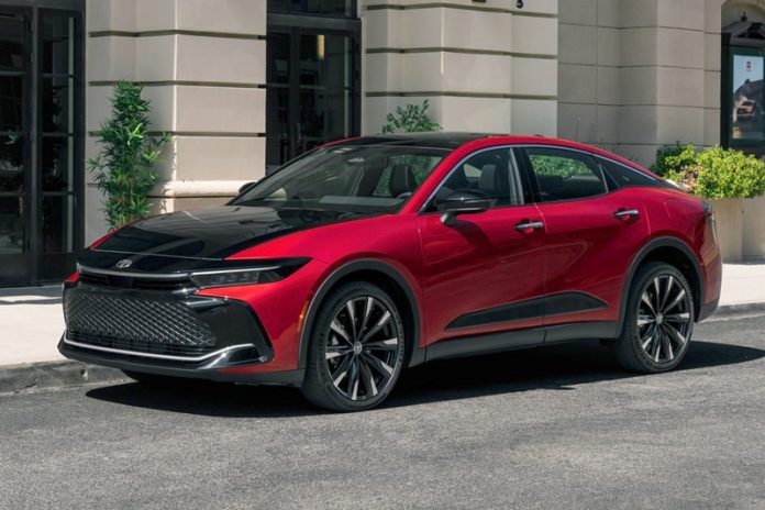 All NEW Toyota CROWN 16th Gen ความเปลี่ยนแปลงครั้งใหญ่ในรอบ 67 ปี มา ...