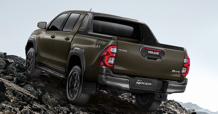 ราคาอย่างเป็นทางการ Toyota Hilux Revo ROCCO (MY2022) : 971,000 ...