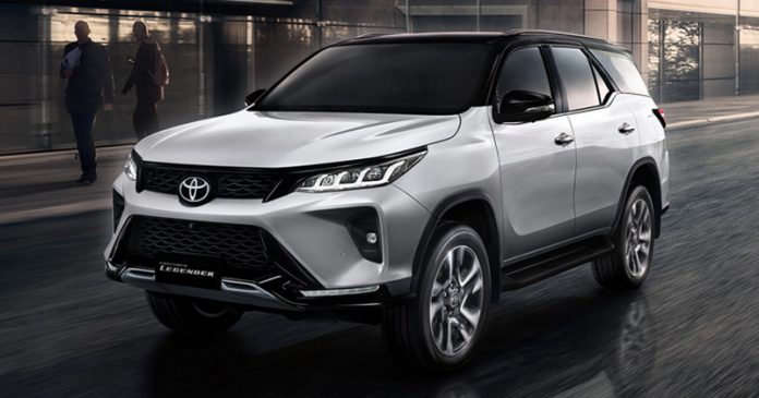 ราคาอย่างเป็นทางการ Toyota Fortuner LEGENDER (2024) : 1,643,000 ...