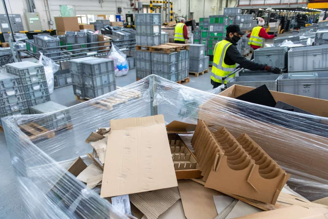 เบนท์ลีย์คว้า NET ZERO PLASTIC TO NATURE - Autolifethailand.tv