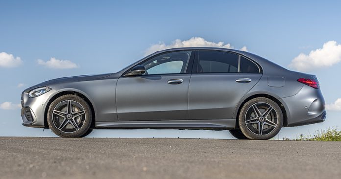 ราคาอย่างเป็นทางการ Mercedes-Benz C 350 e Plug-in Hybrid : 3,350,000 ...