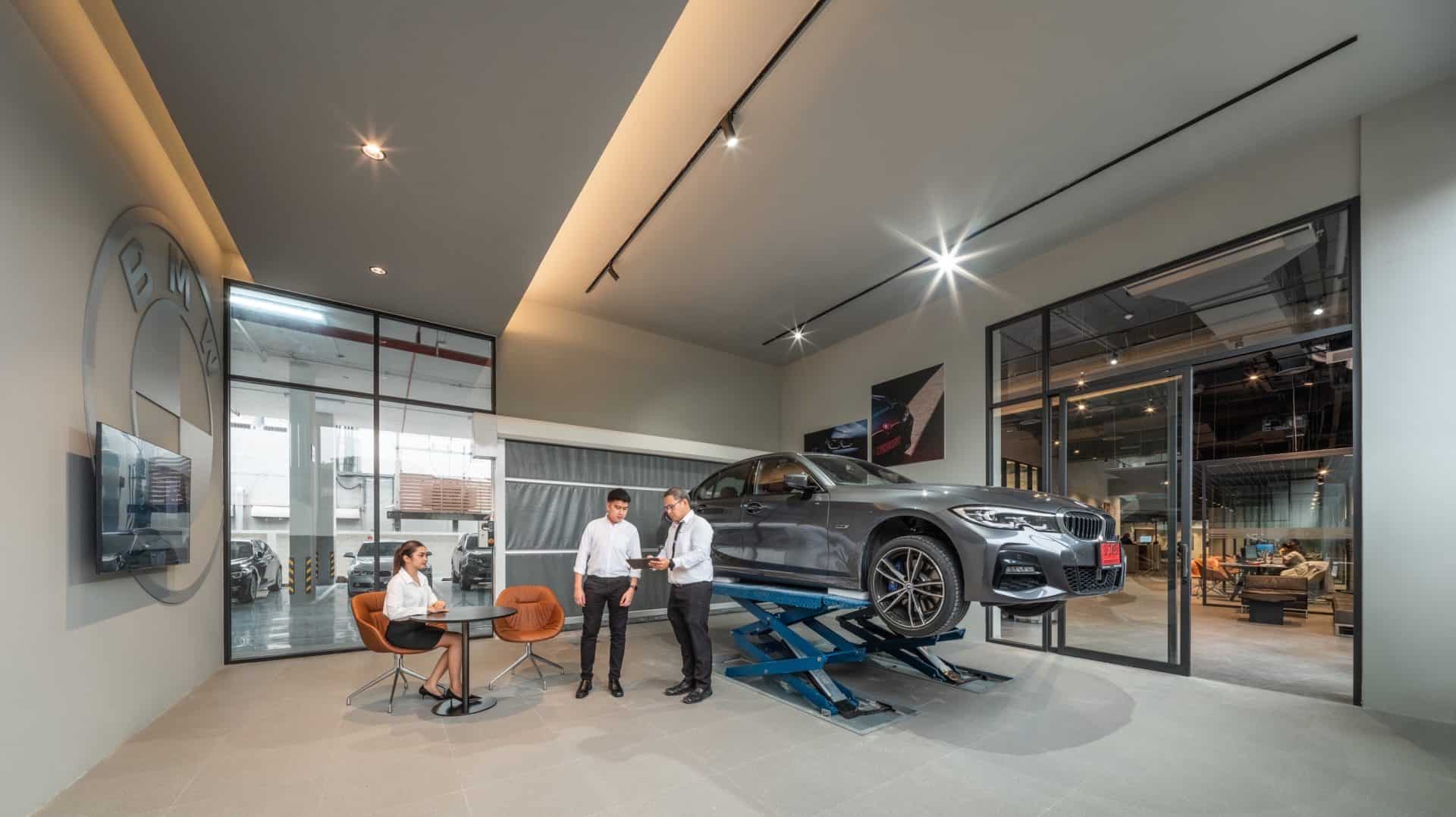 BMW Millenium Auto พัฒนาการ-ศรีนครินทร์ - Autolifethailand.tv