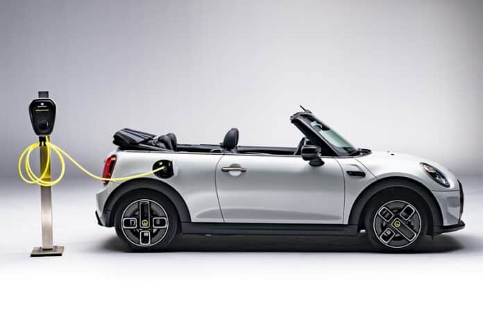 MINI Cooper SE Convertible รถไฟฟ้า100% หลังคาเปิดประทุน ขับเล่นรับลม ...