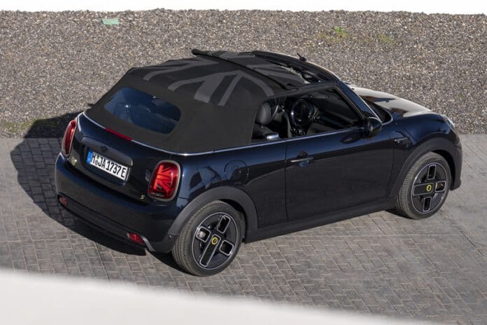 MINI Cooper SE Convertible รถไฟฟ้า100% หลังคาเปิดประทุน ขับเล่นรับลม ...
