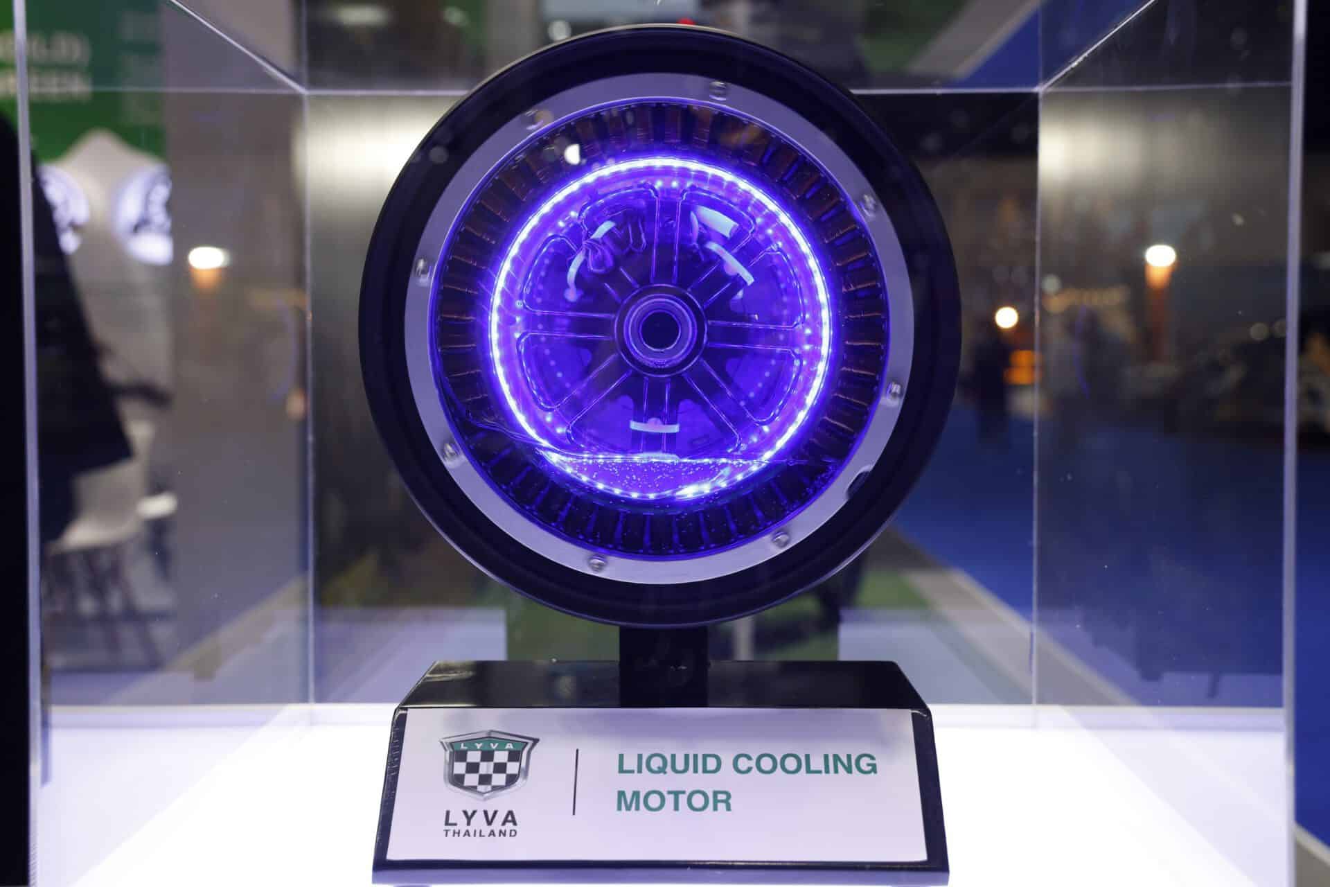 เพ็นทินั่ม อีเล็กทรอนิกส์ เผยโฉม “LYVA”ใหม่ 2 รุ่น - Autolifethailand.tv