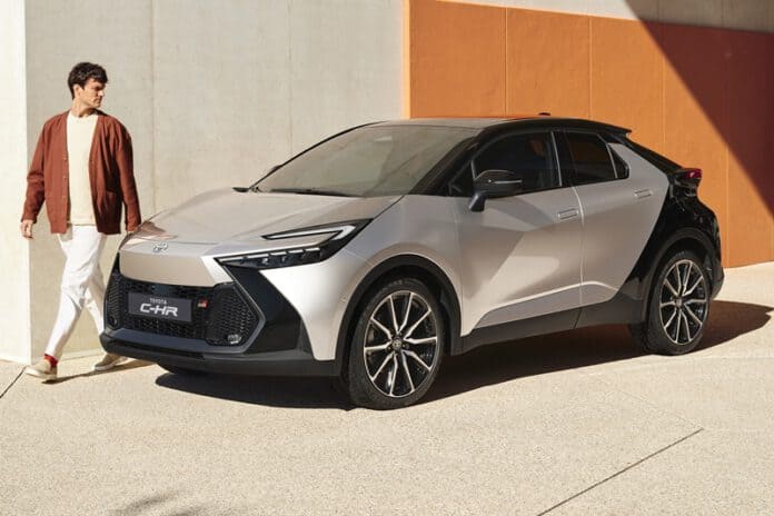 All NEW Toyota C-HR เบนซิน Dynamic Force 2.0 Plug-in Hybrid 223 แรงม้า ...