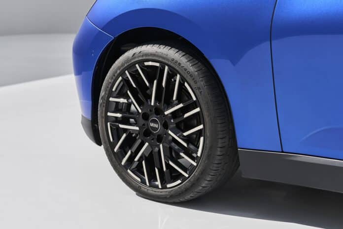 all-electric MINI Cooper SE รถไฟฟ้า100% แบต 54.2 kWh ครั้งแรกของ MINI ...