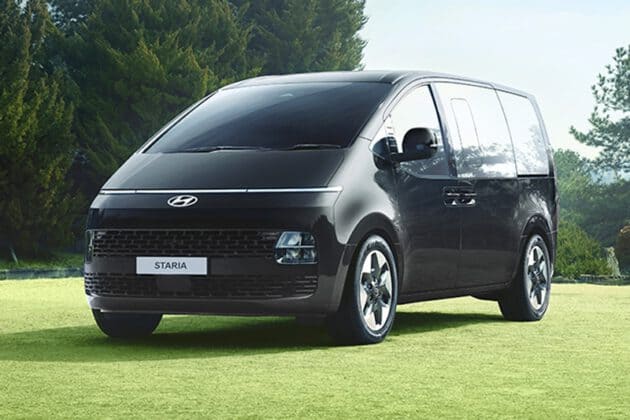 ราคาอย่างเป็นทางการ Hyundai STARIA 2.2 Diesel (MY2023) : 1,799,000 ...