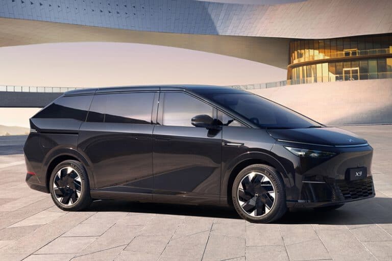 XPENG X9 รถตู้ไฟฟ้า100% Luxury MPV เปิดตัวในไทย ตุลาคม 2024 นี้ ! แบต ...