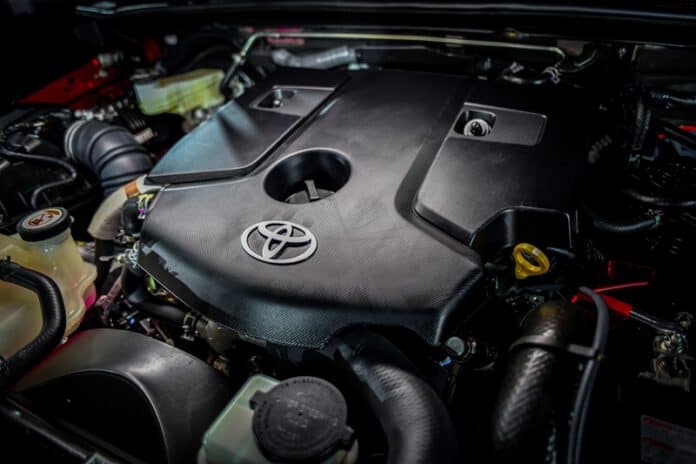 ราคาอย่างเป็นทางการ Toyota Hilux Revo GR Sport 4WD (2024) : 1,499,000 ...