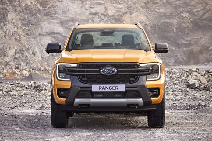 ราคาอย่างเป็นทางการ Ford Ranger Wildtrak V6 3.0 Diesel : 1,519,000 บาท ...