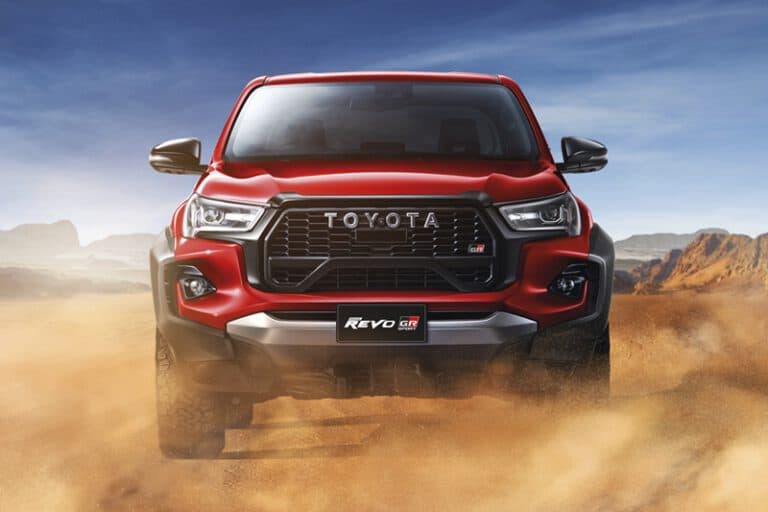 ราคาอย่างเป็นทางการ Toyota Hilux Revo GR Sport 4WD (2024) : 1,499,000 ...