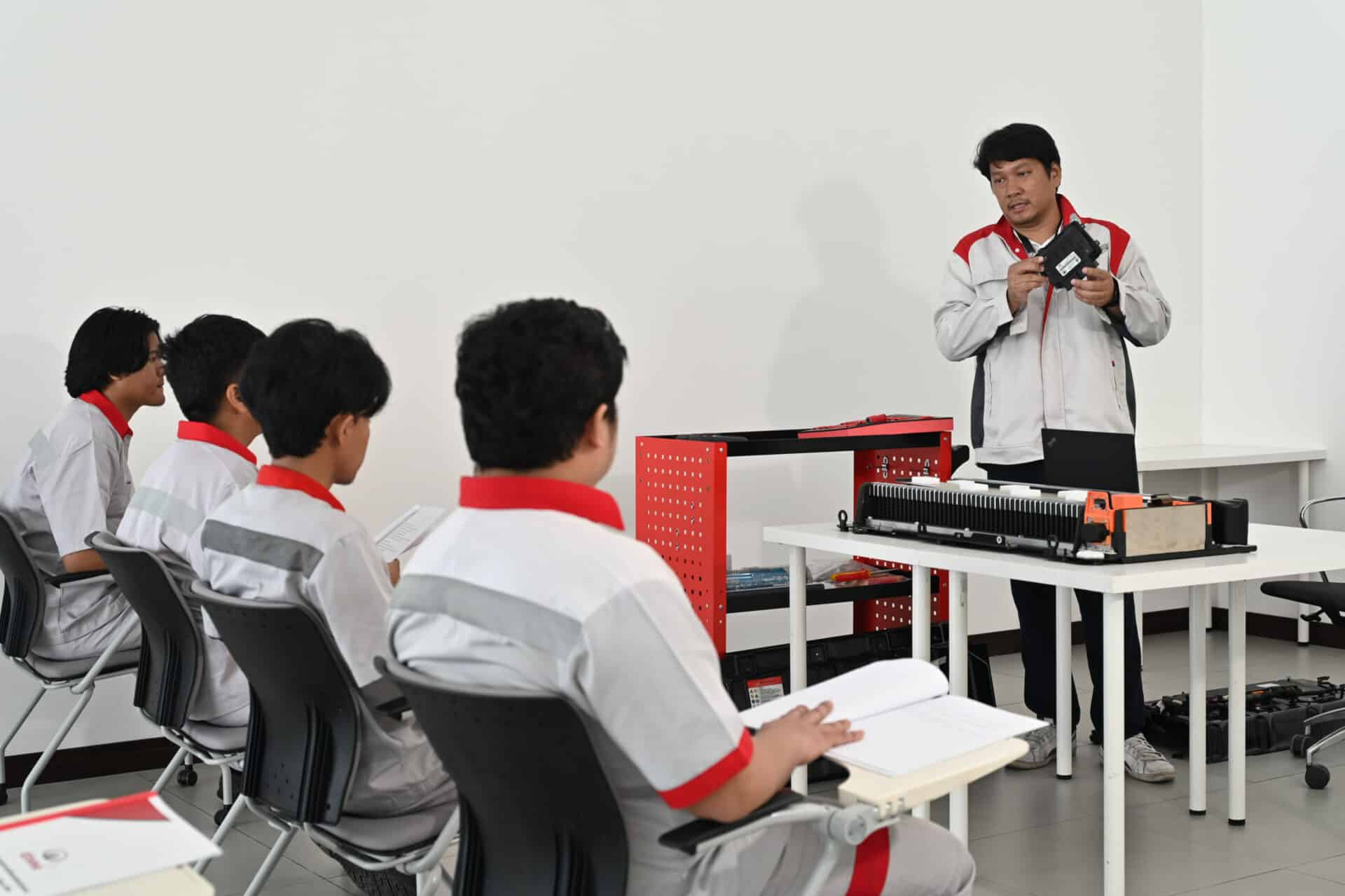 เกรท วอลล์ มอเตอร์ เปิด GWM Training Center แห่งแรกในไทย ...