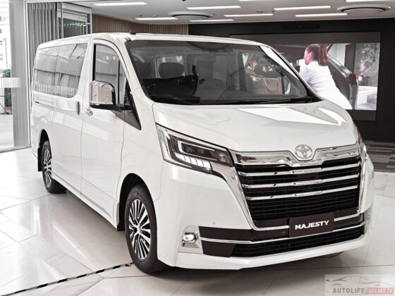 ภาพรถคันจริง Toyota Majesty (2024) EURO 5 : 1,989,000 - 2,329,000 บาท ...