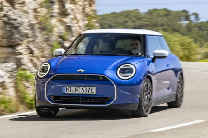 all-electric MINI Cooper SE รถไฟฟ้า100% (J01/F66) 218 แรงม้า แบต 54.2 ...
