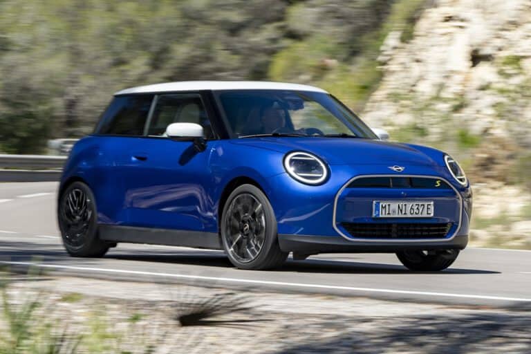 all-electric MINI Cooper SE รถไฟฟ้า100% (J01/F66) 218 แรงม้า แบต 54.2 ...