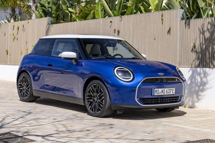 all-electric MINI Cooper SE รถไฟฟ้า100% (J01/F66) 218 แรงม้า แบต 54.2 ...