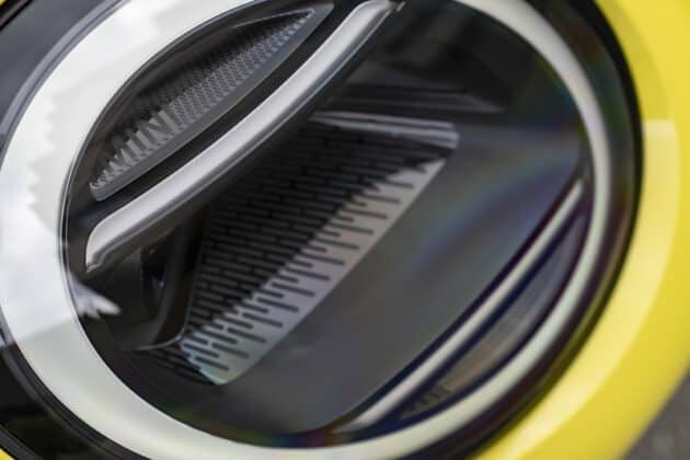 ราคาอย่างเป็นทางการ all-electric MINI Cooper SE รถไฟฟ้า100% : 1,699,000 ...