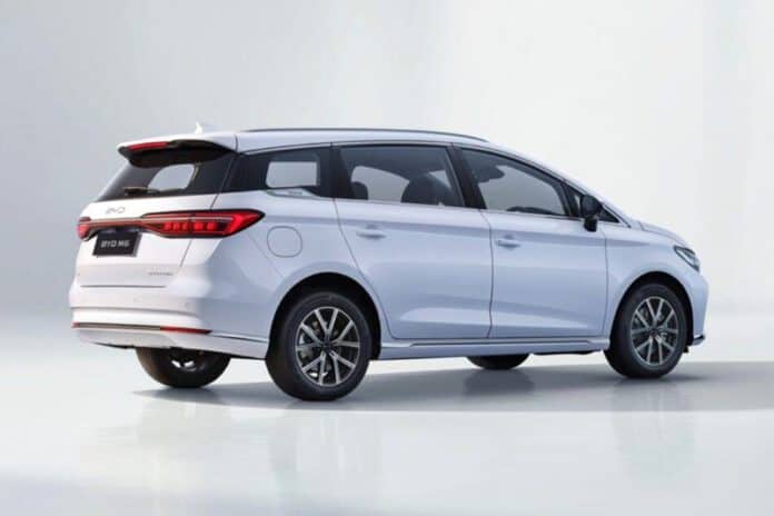 BYD M6 รถไฟฟ้า100% MPV 6 - 7 ที่นั่ง เปิดตัวในไทย 9 กันยายน นี้ ! แบต 71.8 kWh วิ่งไกล 530 km ...