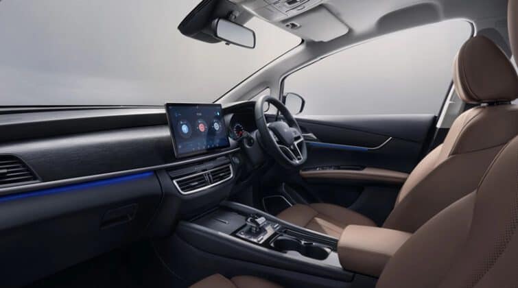 BYD M6 รถไฟฟ้า100% MPV 6 - 7 ที่นั่ง เปิดตัวในไทย 9 กันยายน นี้ ! แบต 71.8 kWh วิ่งไกล 530 km ...