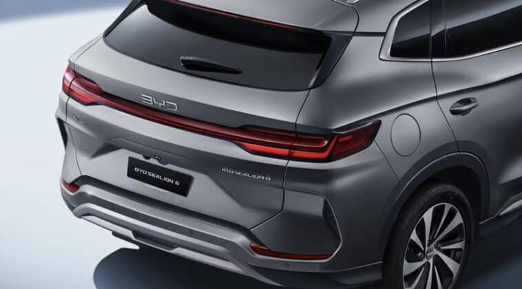 ราคาอย่างเป็นทางการ BYD Sealion 6 DM-i Plug-in Hybrid : 999,900 ...