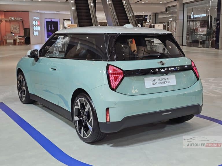 ภาพรถคันจริง MINI Cooper SE (J01/F66) รถไฟฟ้า100% : 1,699,000 บาท ...