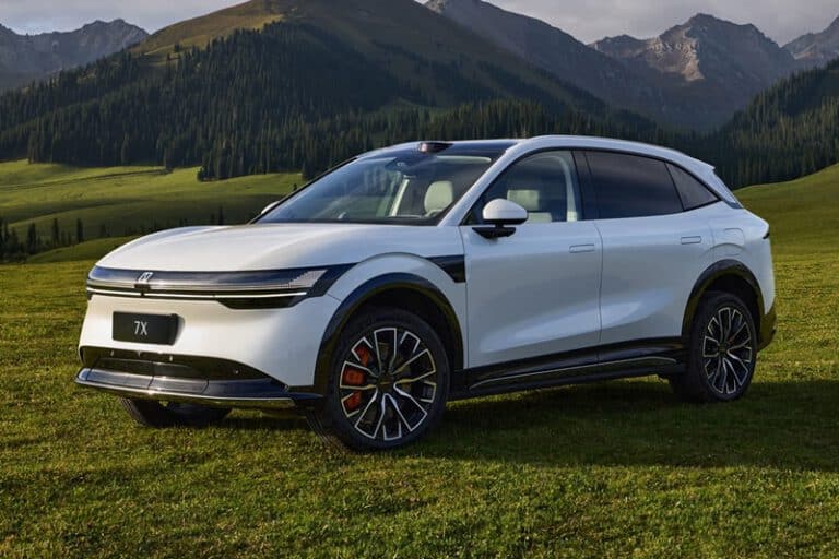 Zeekr 7X รถไฟฟ้า100% Premium SUV แบต 800V 100 kWh วิ่งไกล 780 km. ชาร์จ DC 10.5 นาที ...