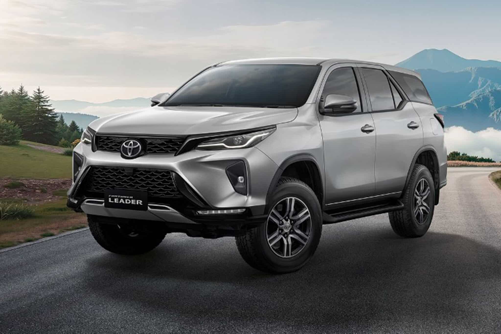 ราคาอย่างเป็นทางการ Toyota Fortuner LEADER S (2024) : 1,239,000 ...
