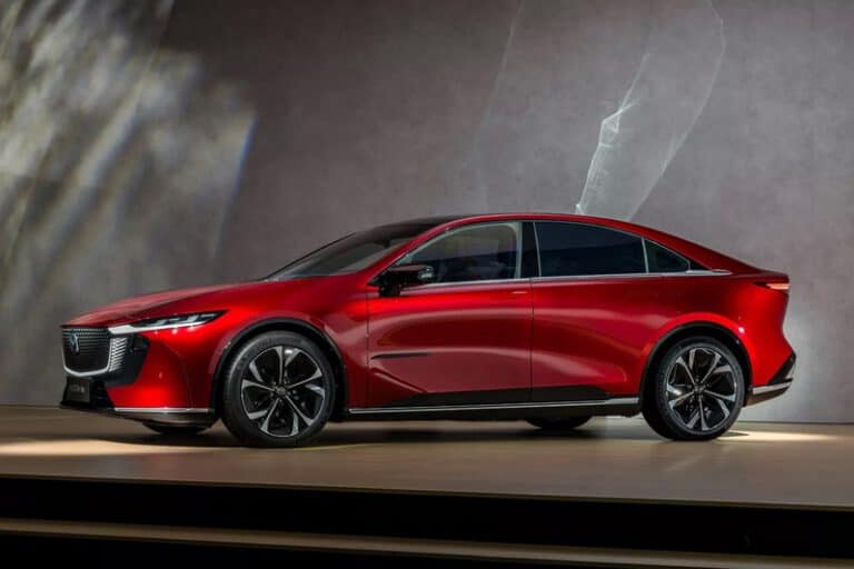 Mazda 6e รถไฟฟ้า100% เปิดตัวในไทย Motor Expo 2025 นี้ ! แบต 80 kWh วิ่ง ...