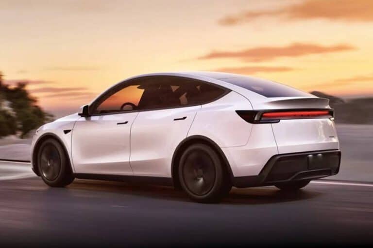 TESLA Model Y Refresh (Juniper) ราคาอย่างเป็นทางการ : 1,719,000 ...