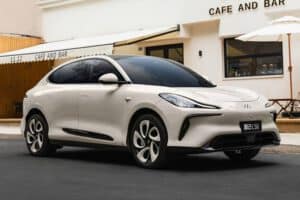 MG IM6 รถไฟฟ้า100% เปิดตัวในไทย 18 มีนาคม 2025 นี้ ! แบต 800V วิ่ง 760 km. (NEDC) ชาร์จ DC 396 ...