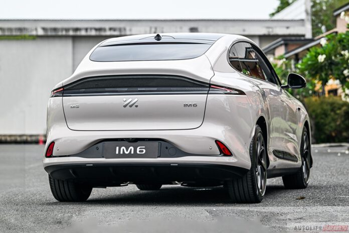 MG IM6 รถไฟฟ้า100% ราคาอย่างเป็นทางการ : 1,299,900 - 1,699,900 บาท ...