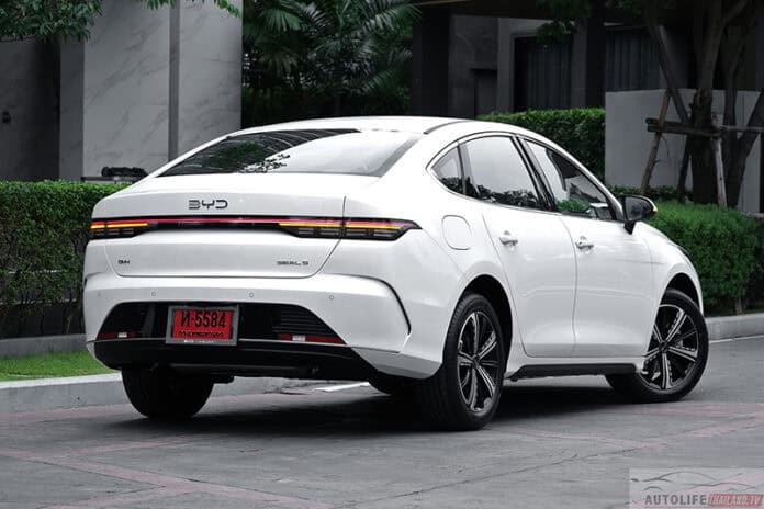 BYD Seal 5 DM-i ราคาอย่างเป็นทางการ : 699,900 บาท (ประกอบไทย) | Plug-in ...