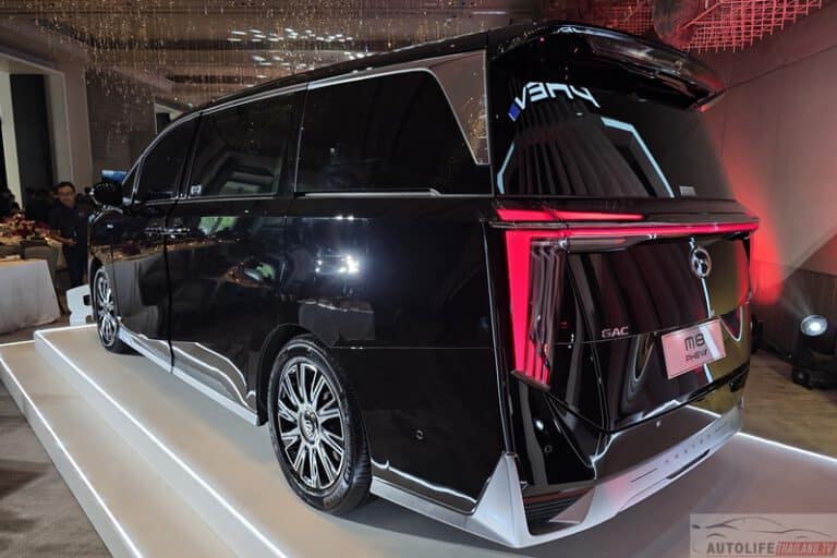 ภาพรถคันจริง GAC M8 PHEV MPV 7 ที่นั่ง : 2,499,000 บาท | 2.0 Turbo Plug-in Hybrid ...