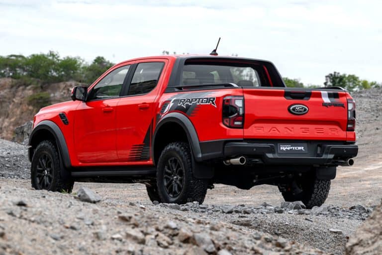 Ford Ranger RAPTOR Extra Pack ราคาอย่างเป็นทางการ : 1,984,000 บาท ...