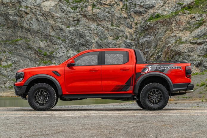 Ford Ranger RAPTOR Extra Pack ราคาอย่างเป็นทางการ : 1,984,000 บาท ...