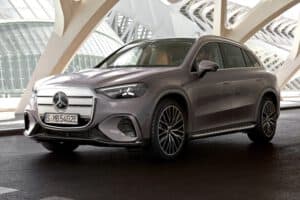 Mercedes-Benz GLC EV รถไฟฟ้า100% แบต 800V 94 kWh วิ่งระยะ 713 km. (WLTP) ชาร์จ DC 330 kW ...