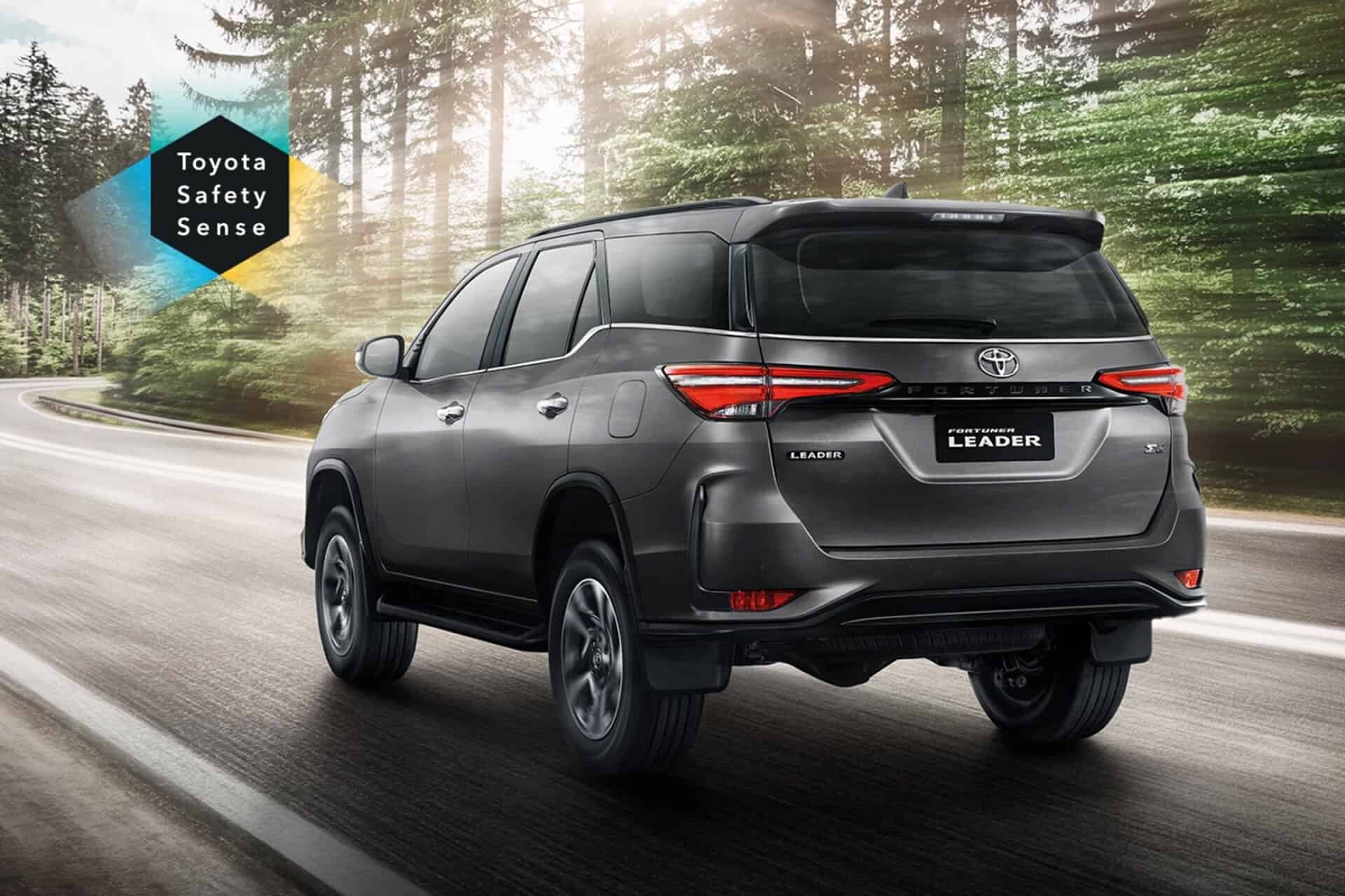 Toyota Fortuner LEADER (MY2025) ราคาอย่างเป็นทางการ : 1,239,000 ...
