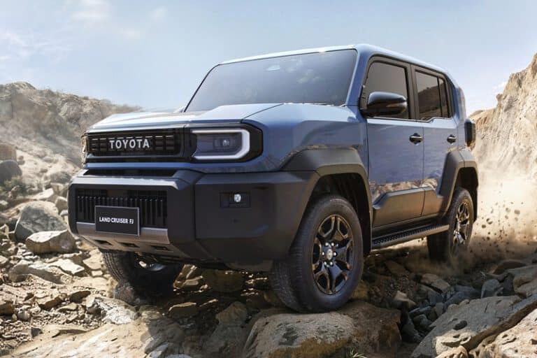 Toyota LAND CRUISER FJ ราคาอย่างเป็นทางการ : 1,269,000 บาท (ผลิตไทย ...