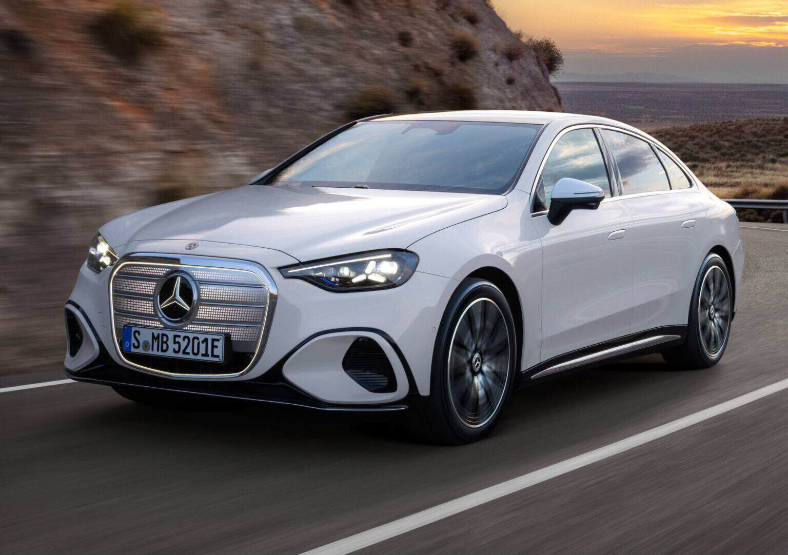 All NEW Mercedes-Benz C-Class EV รถไฟฟ้า100% แบต 800V วิ่งระยะ 762 km ...